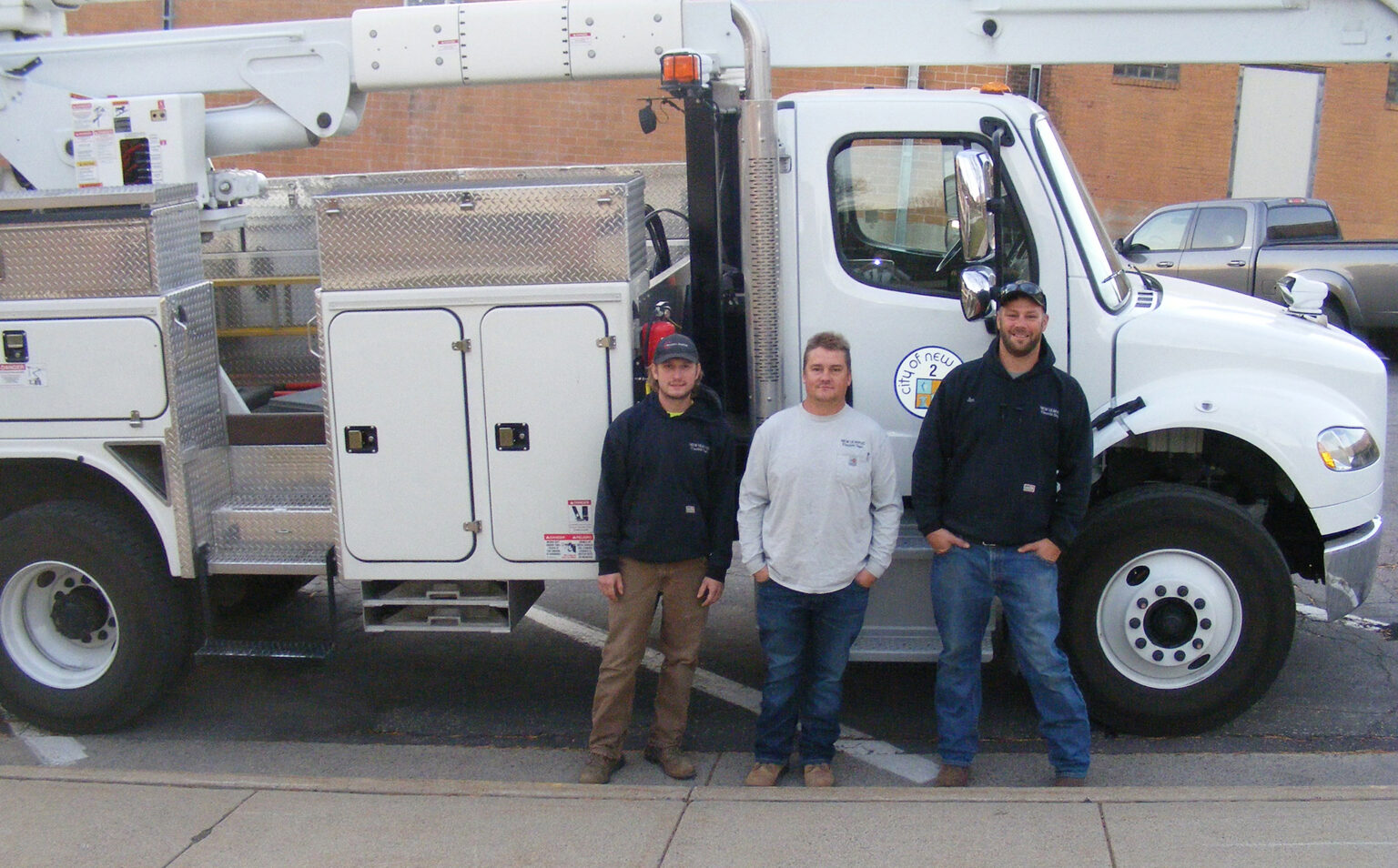 New Ulm utility linemen responded to Florida call for aid - Heartland ...